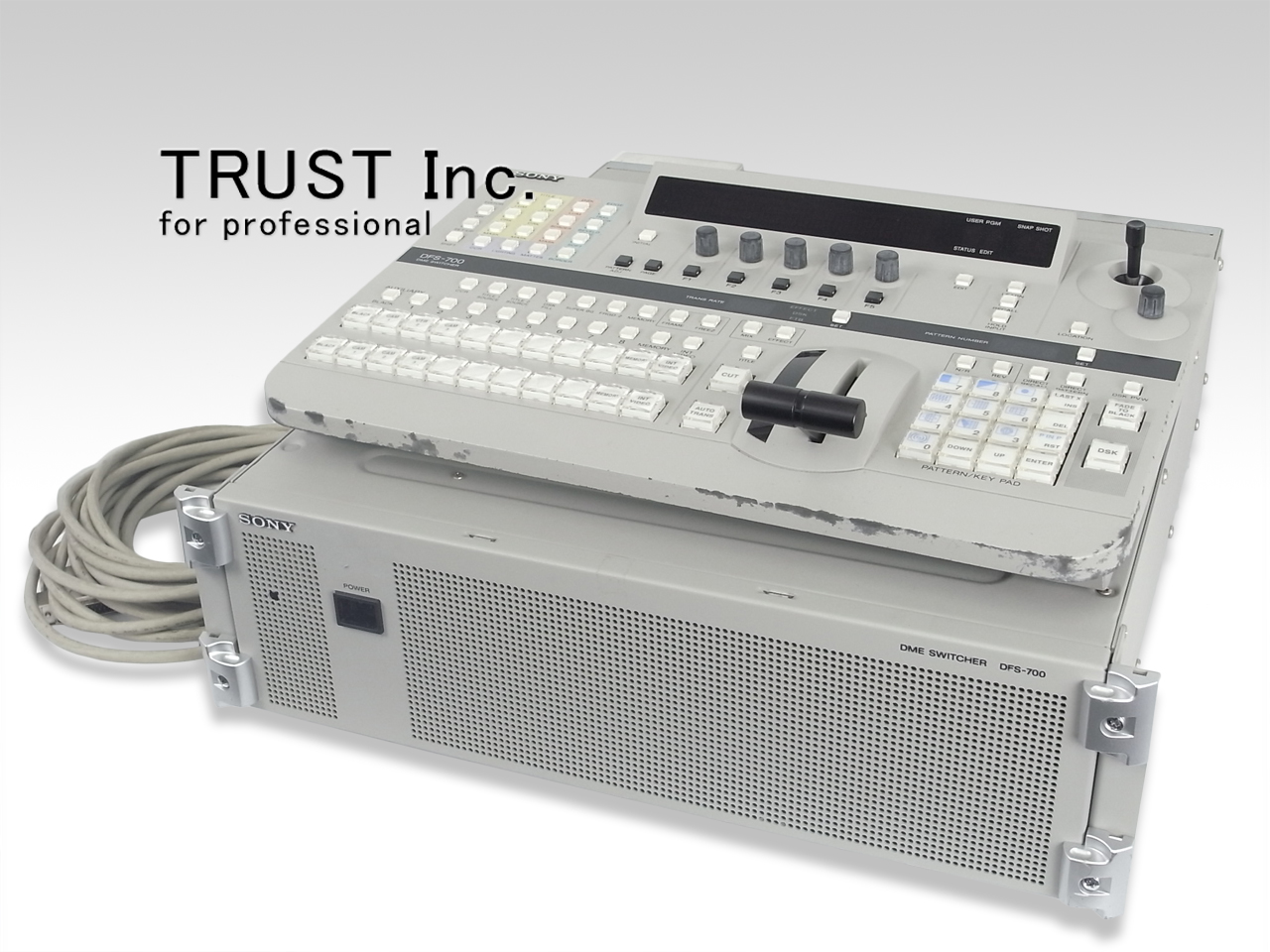 DFS-700 / DME Switcher【中古放送用・業務用 映像機器・音響機器の店 - トラスト株式会社】
