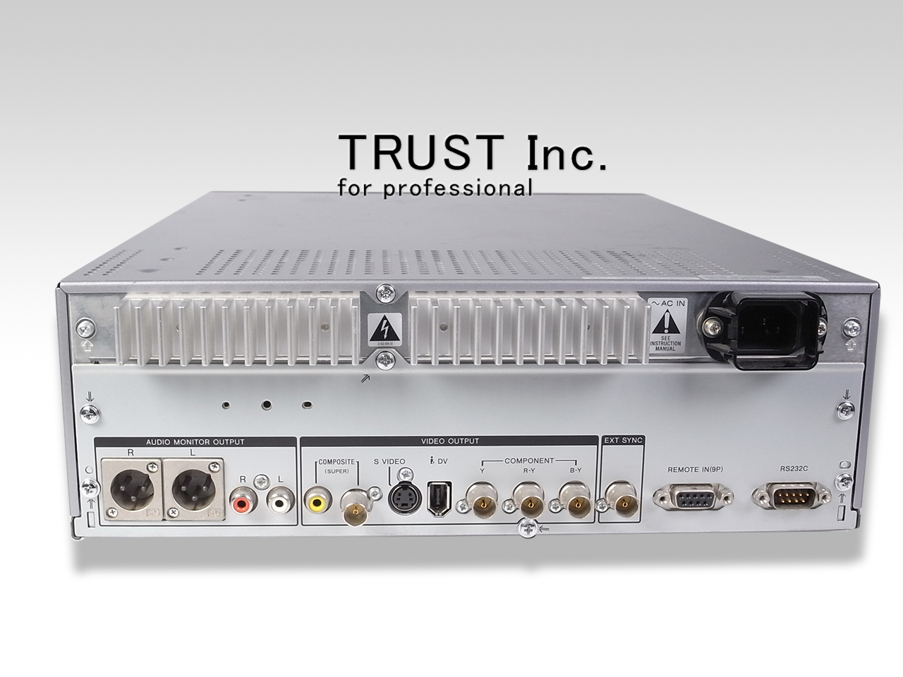 J-30 / J series Player【中古放送用・業務用 映像機器・音響機器の店 - トラスト株式会社】