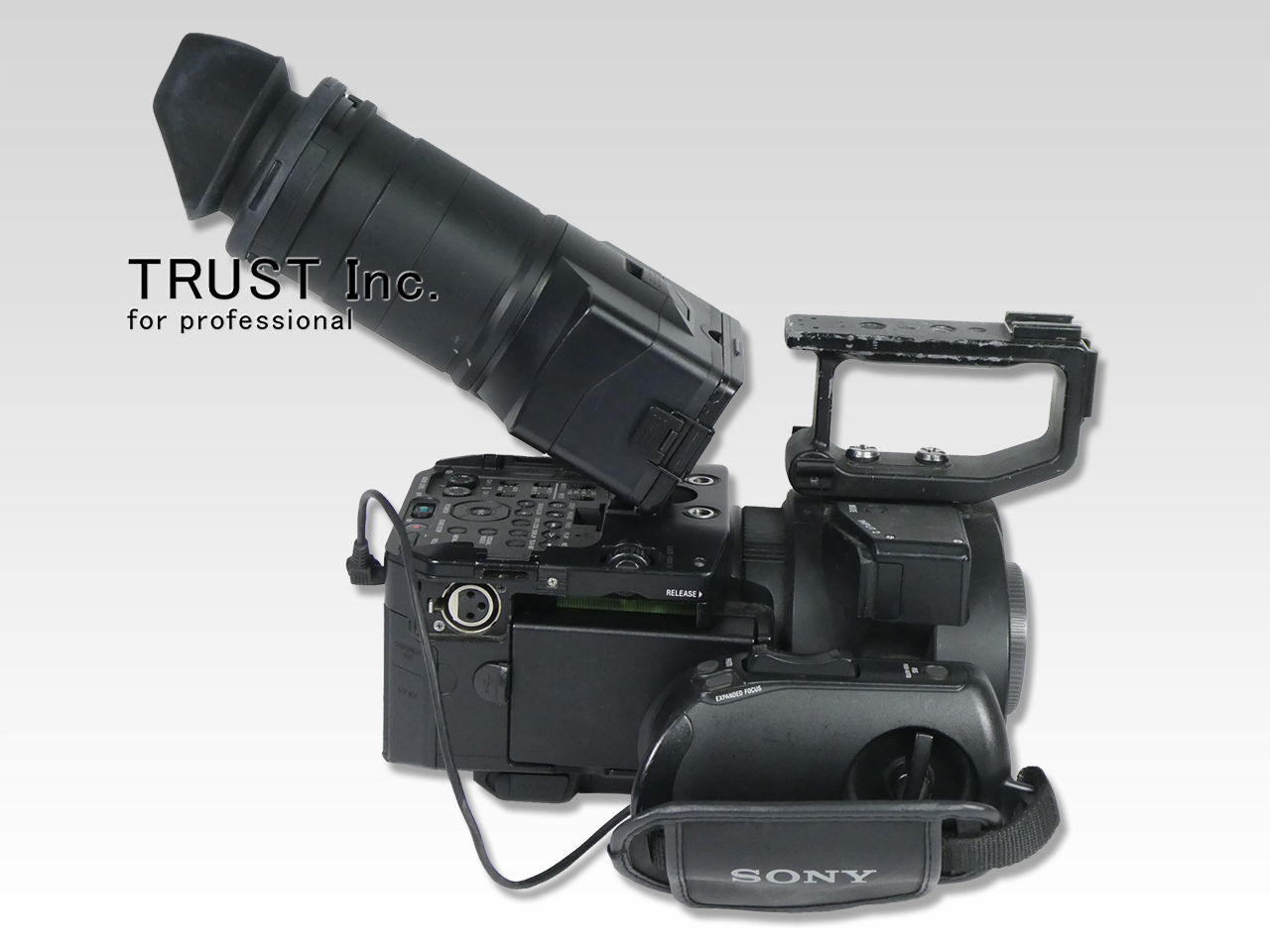 NEX-FS700J / NXCAM Camcorder【中古放送用・業務用 映像機器・音響機器の店 - トラスト株式会社】